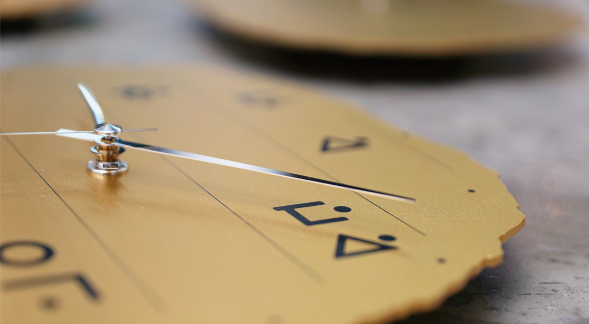 Hangeul Clock – FUNNYFISH DESIGN 퍼니피쉬 디자인